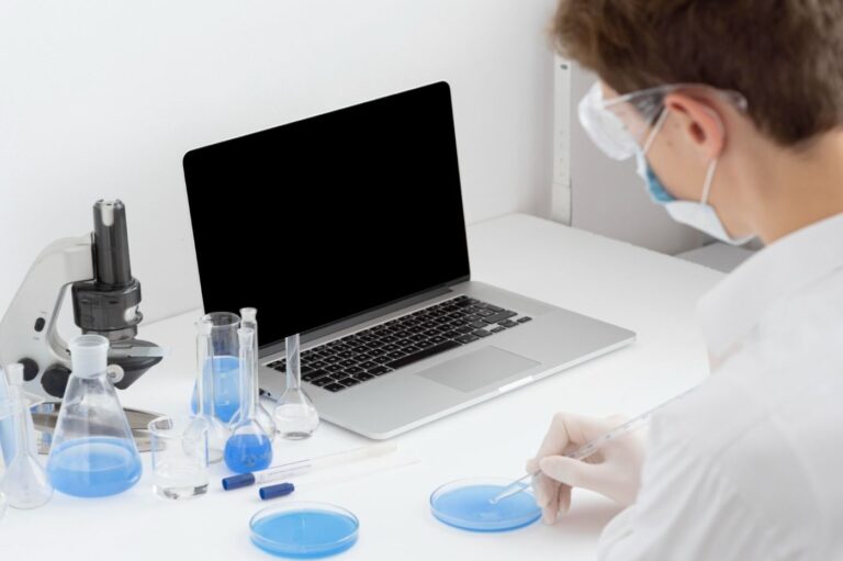 GxP LMS for Pharmaceutical & Biotech Training - LMSPedia